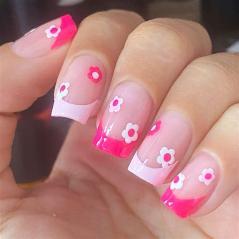 Pin von Aline Santos auf Unhas bonitas in 2024 Nägel