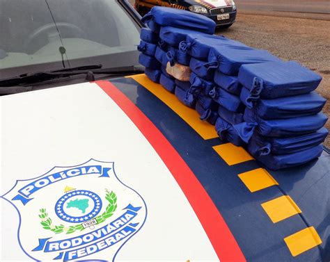 PRF apreende 30 quilos de pasta base de cocaína na BR 070 em Barra do
