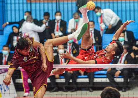 SEPAK TAKRAW DOUBLE EVENT SULTRA MENANG ANTARA Foto