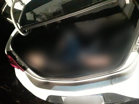 Motorista por aplicativo é encontrado morto dentro de porta malas de