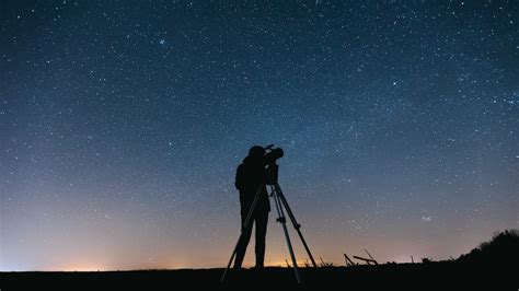 Calendario astronómico 2024 eclipses superlunas y lluvia de