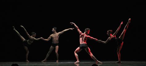 Il Balletto Di Milano In Scena Nel Suo Teatro E All Estero Tuttodanza