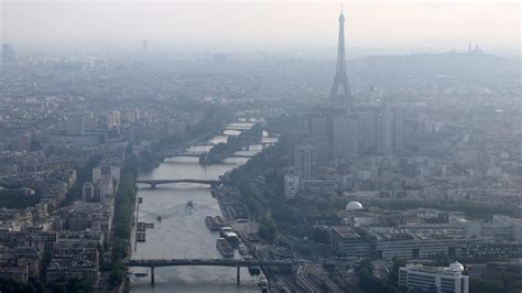 Paris Olimpiyatları öncesi Seine Nehri nde kirlilik uyarısı Güncel