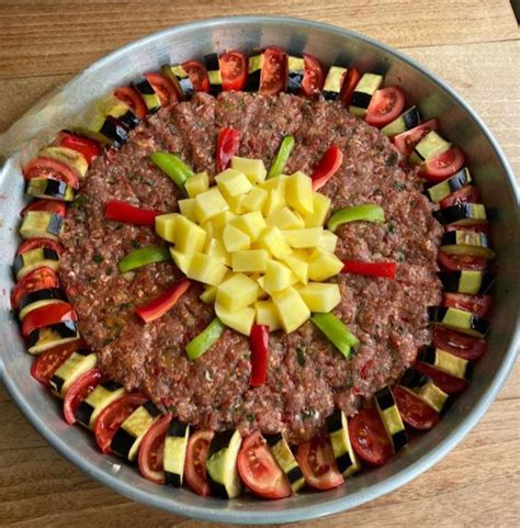 Tepsi Kebabı Tarifi Lezzetli Sunumlar Sitesi