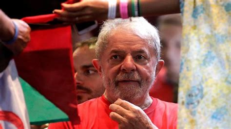 STF decide que Lula não pode ser preso até julgamento de habeas corpus