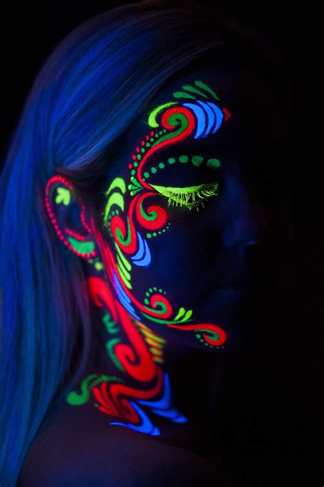 Uv Painting Neon Face Paint Neon Painting Neon Party Outfits