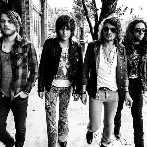 Tyler Bryant The Shakedown Music Fanart Fanart Tv