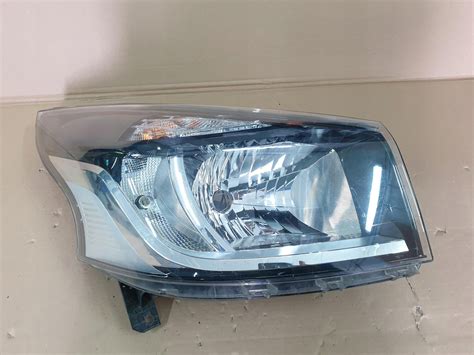 Renault Traffic Iii Lampa Prawa Prz D R Za Z Z Wo Omin
