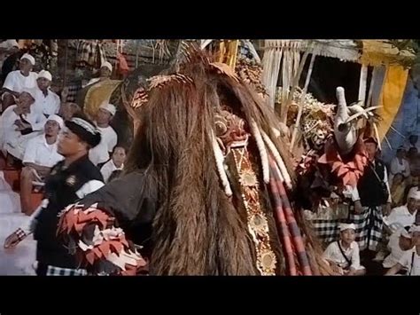 Karya Agung Pura Puseh Abiantuwung Metebekan Saat Ida Sesuhunan