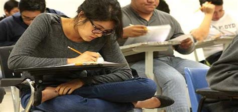 Aspirantes A La Unam Pagan Hasta Mil Pesos Por Cursos