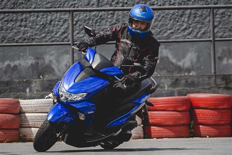 Scooter Fluo ABS Da Yamaha Aposta Em Linhas Modernas E Tecnologia