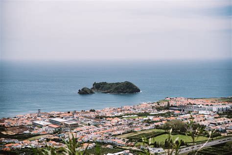 Ilh U Vila Franca Do Campo Pre Os Hor Rio Como Visitar S O Miguel