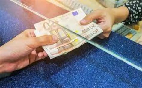 La somme dargent liquide autorisé à retirer en banque sans aucun