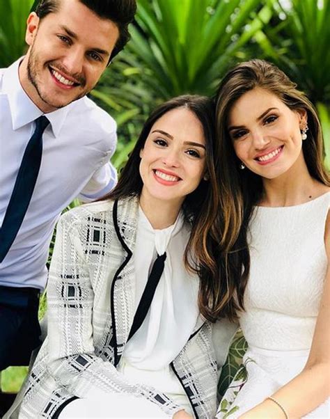 Camila Queiroz E Klebber Toledo Se Casam Em Jericoacoara Relembre Os