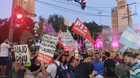 Convocan Un Nuevo Cacerolazo En La Ciudad De Santa Fe Contra El DNU Y