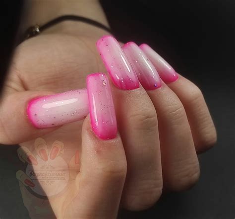 Modny Manicure Na Sierpie Barbie Gazeta Pomorska