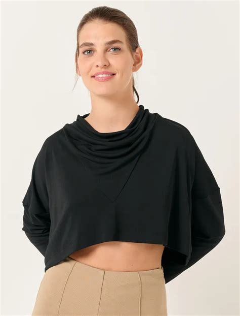 Dökümlü Yaka Uzun Kollu Crop Bluz