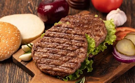Cómo hacer carne para hamburguesas jugosa receta fácil