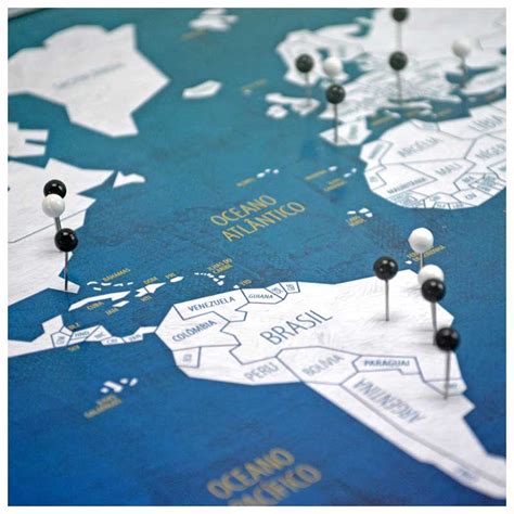 Quadro Mapa Múndi p Marcar Viagens Estilo Urban Kit c 50 Pins