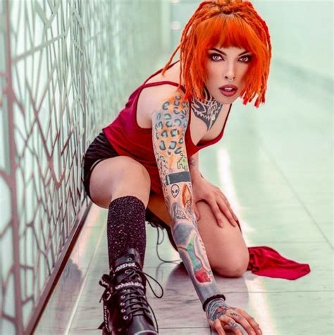 Pin By Lilith Vamp Vixen Lovelust On Torierobot Model Pale Skin