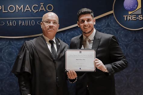 Perfil Rafael Saraiva