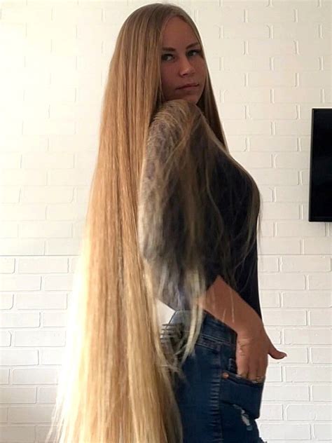Video Blonde Beauty With Long Healthy Hair Beautiful Long Hair Long Blonde Hair Blonde Beauty