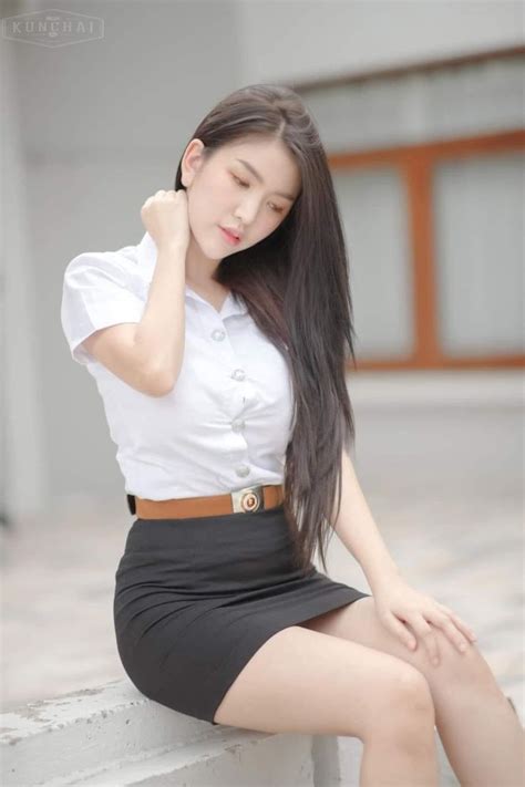 Beautiful Thai Women Beautiful Girls Short Skirts Mini Skirts