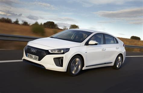 Prueba Hyundai IONIQ Hybrid la mejor berlina híbrida de su clase