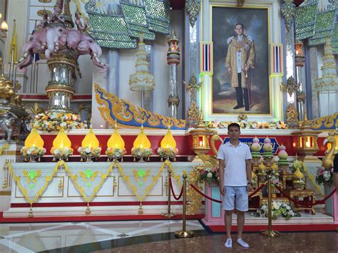 Vài thông tin về vị vua được tôn kính nhất Thái Lan Vua Rama 9 Viết