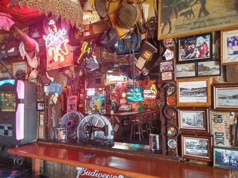 Gallery Swallows Inn