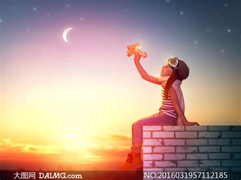 炫丽星空与可爱小女孩摄影高清图片 大图网图片素材
