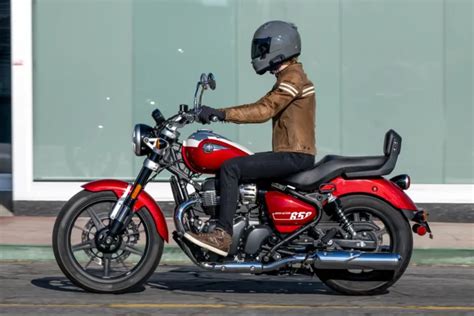 2024 Royal Enfield Super Meteor 650 Review 17 Fast Facts