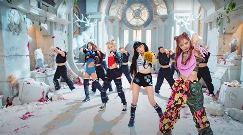 Blackpink S Pink Venom Music Video Is A Full On Fashion Extravaganza