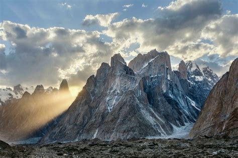 Les 23 Plus Beaux Paysages De Montagne Autour Du Monde
