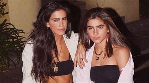 Hija de Bárbara de Regil Mar Alexa de Regil impacta en la playa