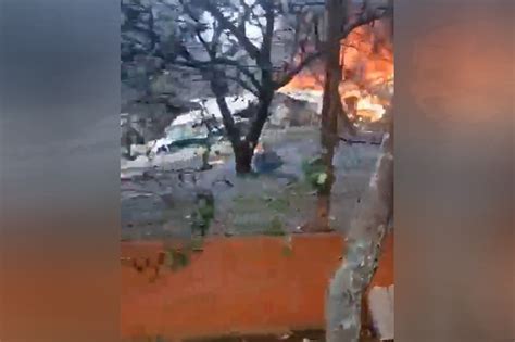 Avião 62 pessoas a bordo cai em São Paulo e explode