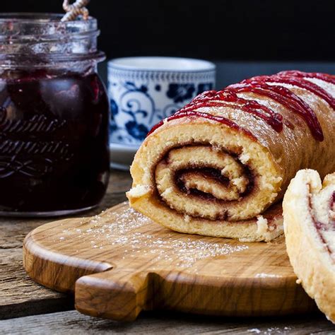 Recette Biscuit roulé à la confiture
