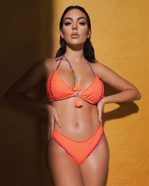 Posados De Georgina En Bikini Todas Las Veces Que Georgina Se Ha
