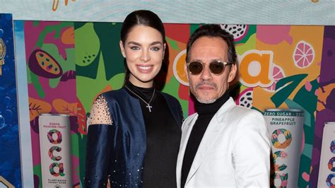 Marc Anthony y Nadia Ferreira ya son papás y muestran a su bebé