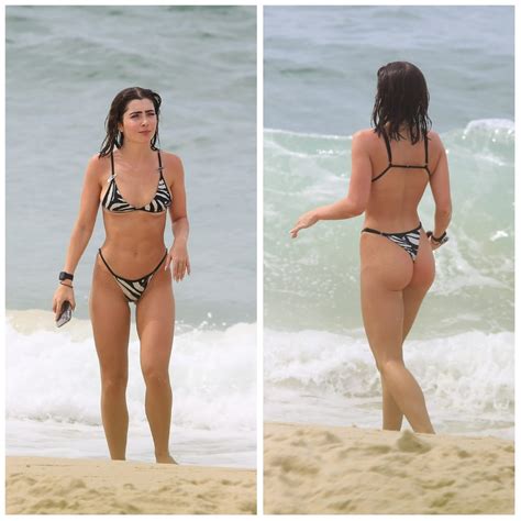 Jade Picon curte praia de biquíni fio dental de zebrinha