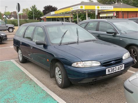 1996 Ford Mondeo LX Alan Gold Flickr