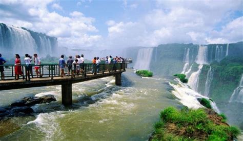 Se reabrió la pasarela de la Garganta del Diablo en las Cataratas del