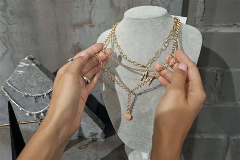 Que Savoir Avant De Choisir Un Collier En Or 18 Carats