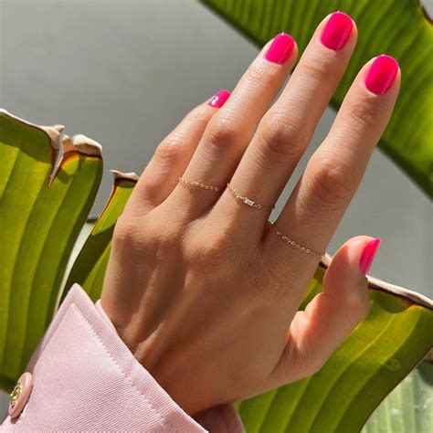 Todas las uñas para invitada de boda que necesitas esta temporada