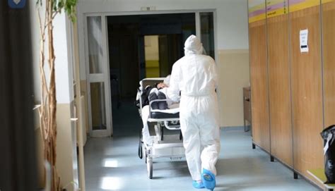 Koronaivirusi në Maqedoni 25 viktima dhe 1064 raste të reja me Covid