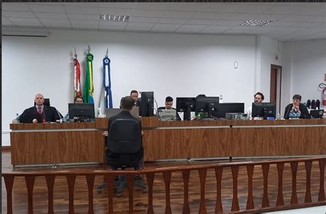 Homem que matou ex companheira em Joinville é condenado