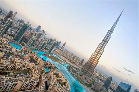 El edificio más alto del mundo Burj Khalifa Dubái iExtraño