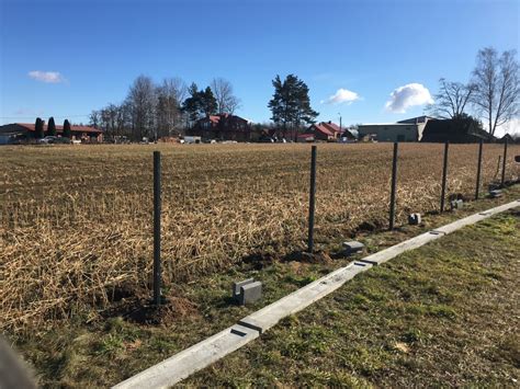 Fundament pod ogrodzenie jak wykonać aby spełniał swoje zadanie