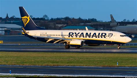 EI DCY Ryanair Boeing 737 8AS WL Photo By Graeme Williamson ID