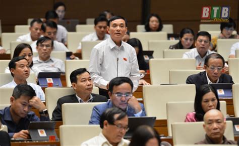 Quốc hội thông qua Nghị quyết về kế hoạch phát triển kinh tế xã hội